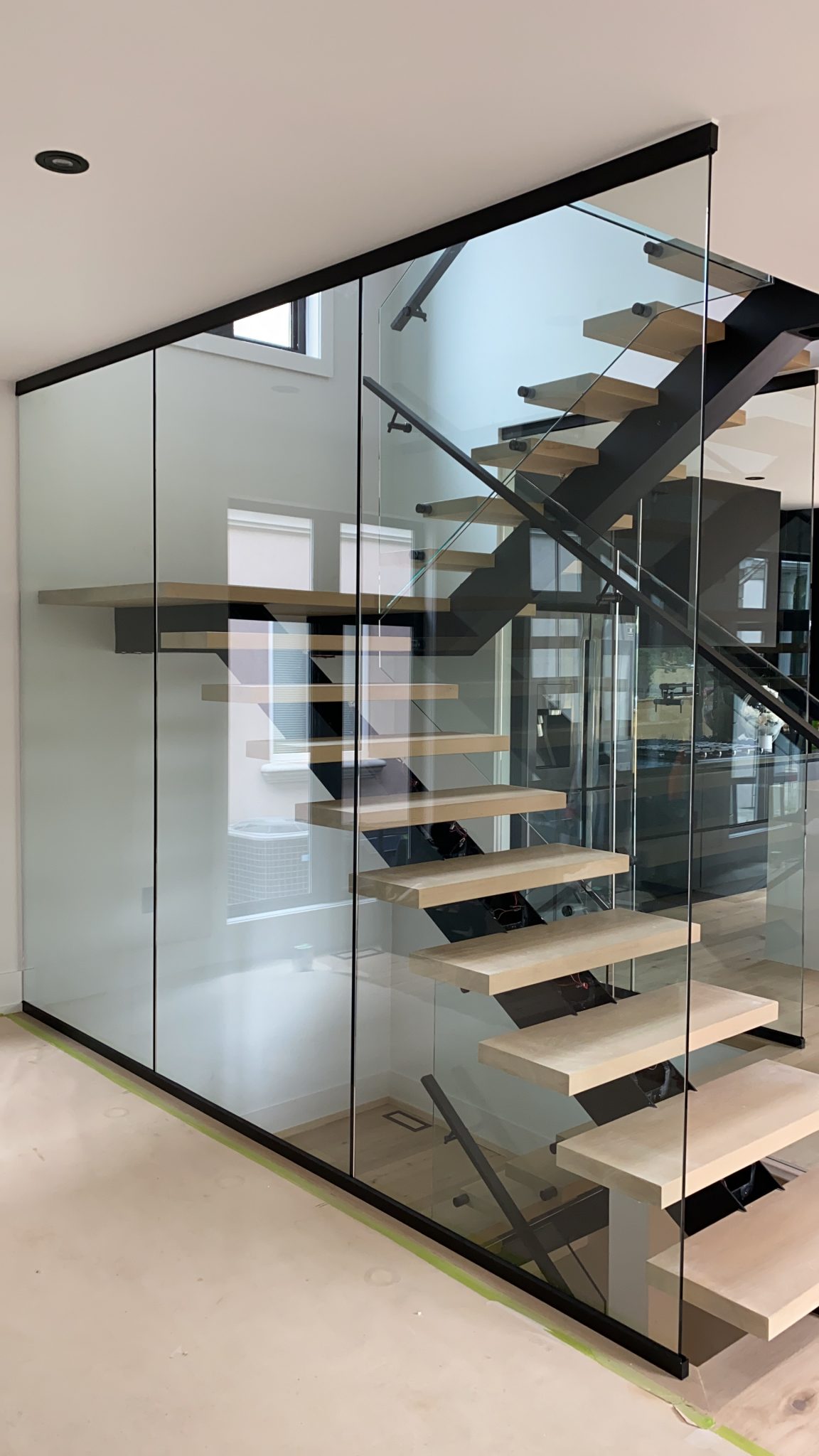 Stairs » Roble Glass Railings
