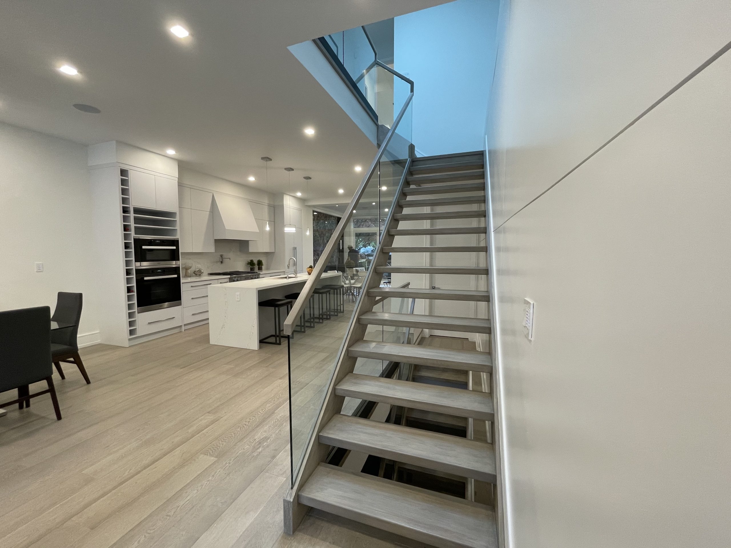 Stairs » Roble Glass Railings